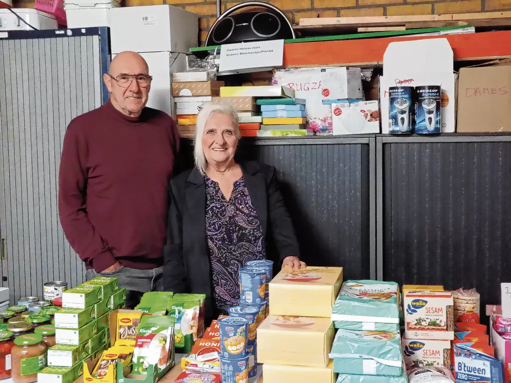Addie en Walter Damen delen al vier jaar gratis boodschappen uit ...